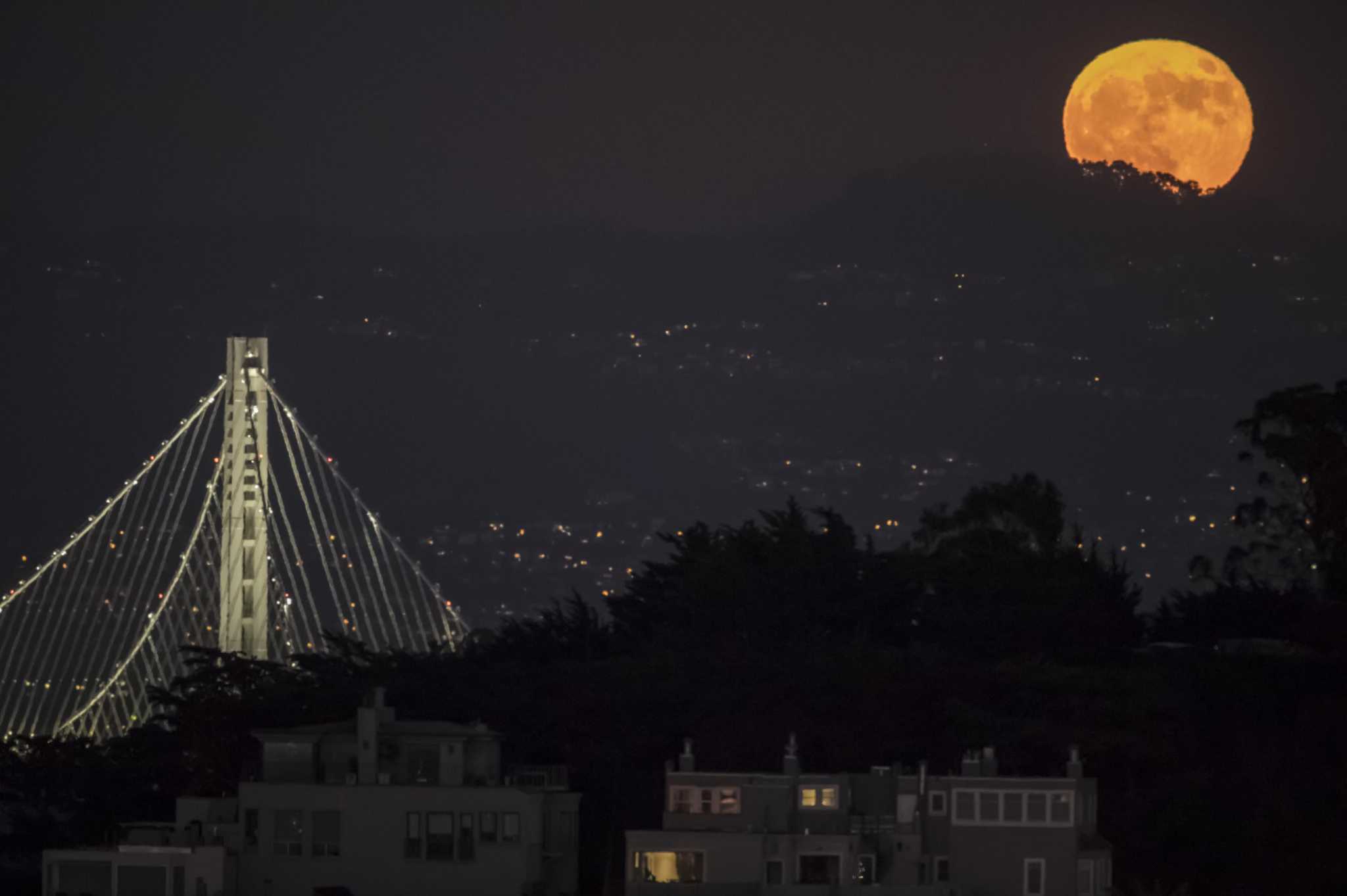 August’s blue moon is coming this weekend. Here are the best Bay Area ...