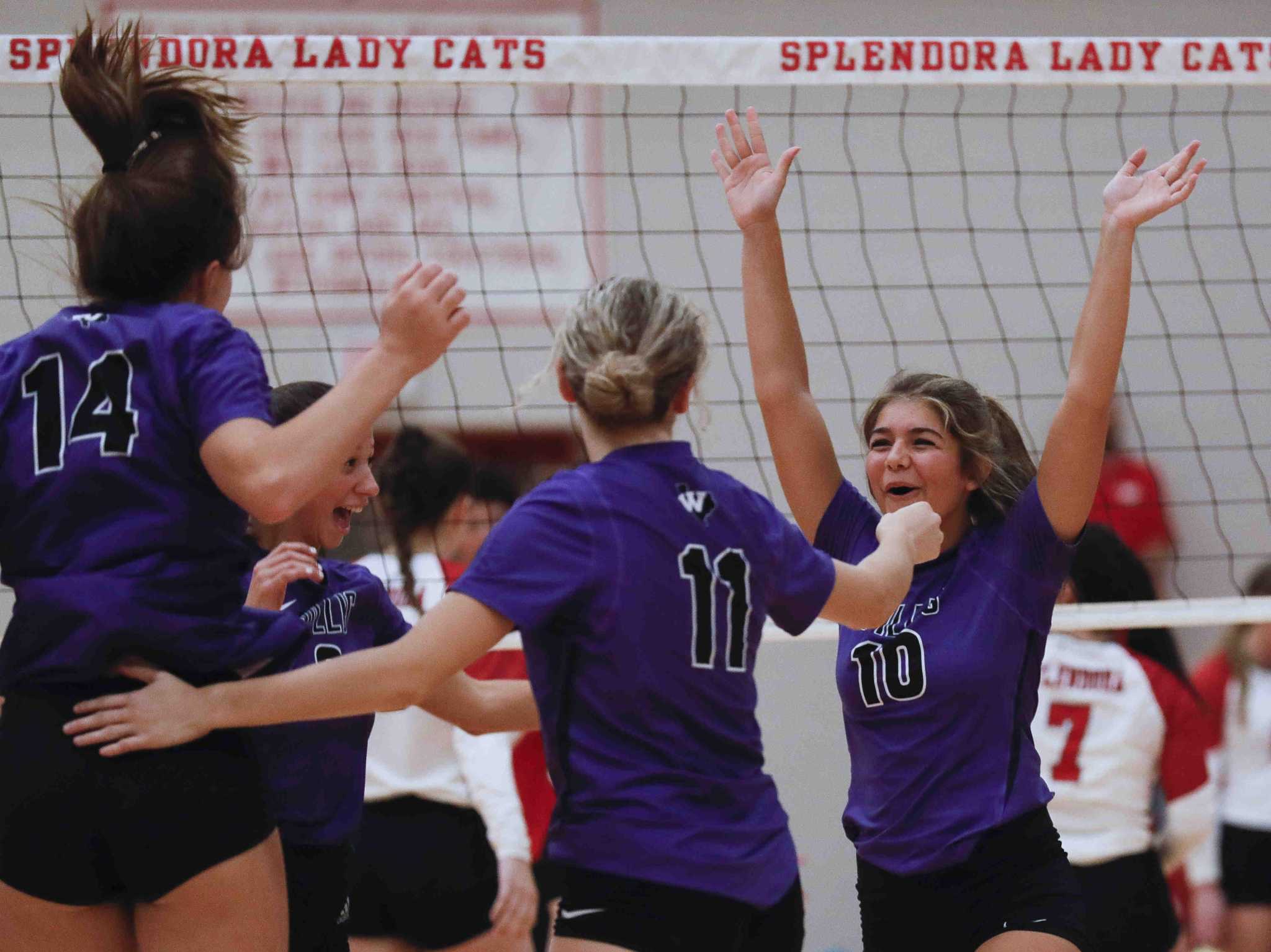VOLLEYBALL: Willis pulls out five-set win at Splendora