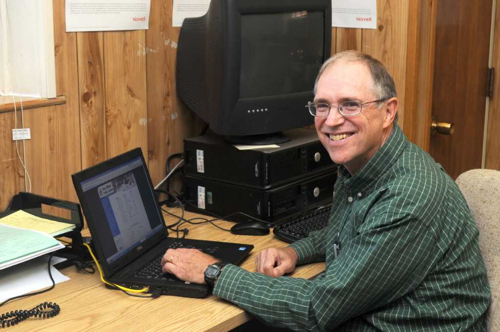 School district technology director retires next month