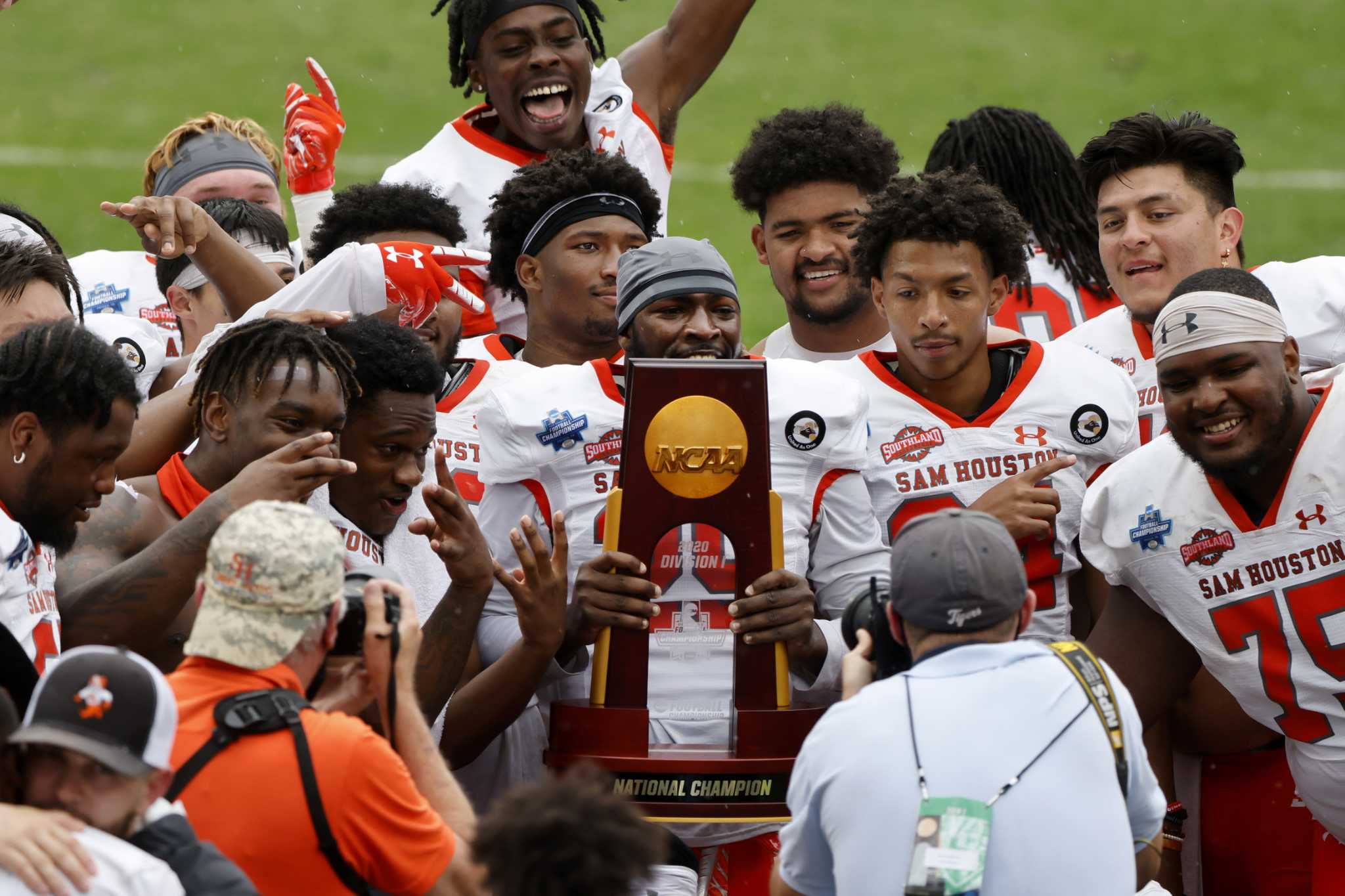 2021 Sam Houston football preview: 5 burning questions