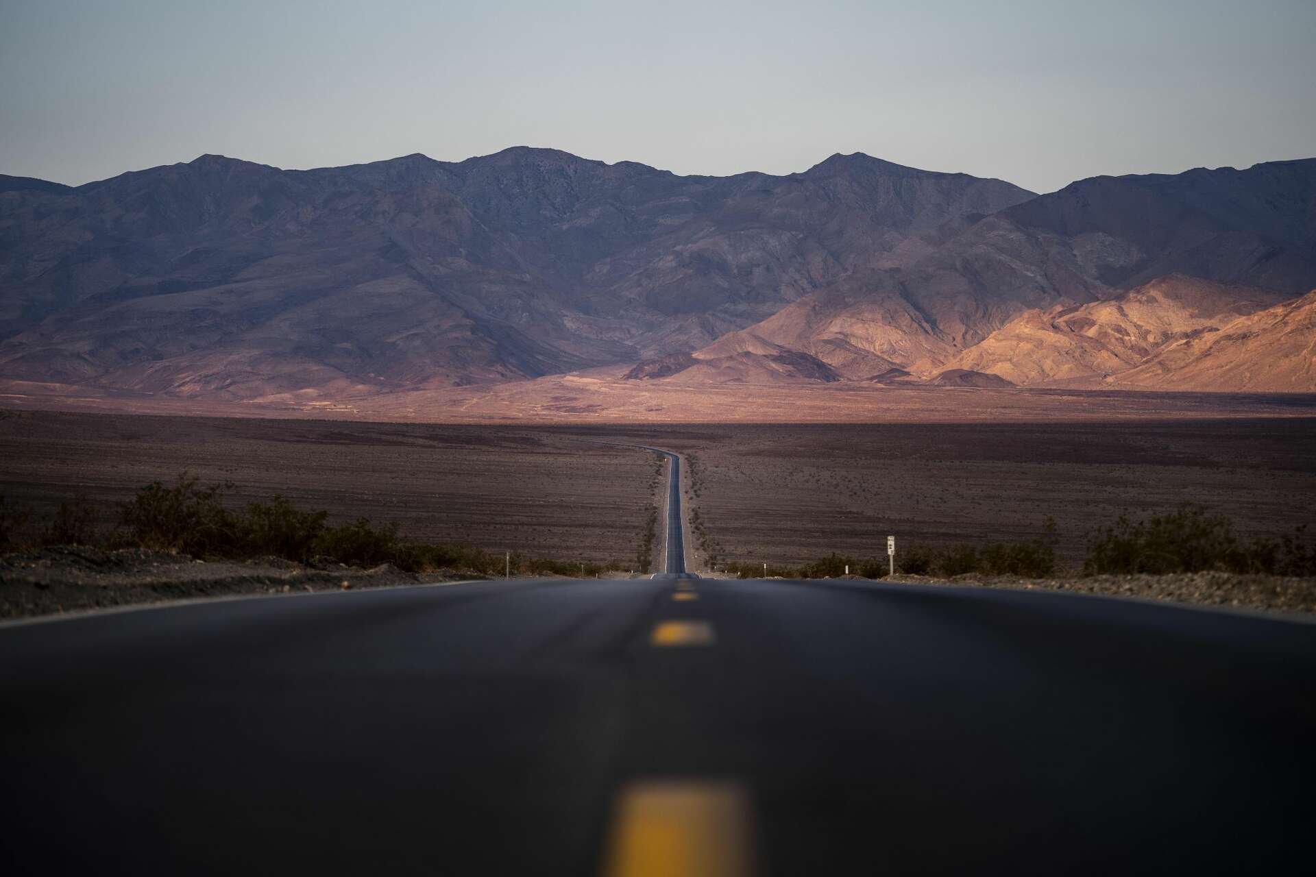 Why is the hottest place on Earth right here in California?