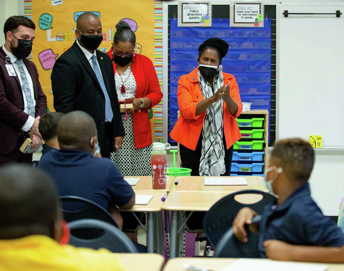 'A day to celebrate': Houston ISD starts new school year amid COVID surge