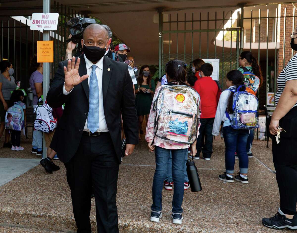 'A day to celebrate': Houston ISD starts new school year amid COVID surge