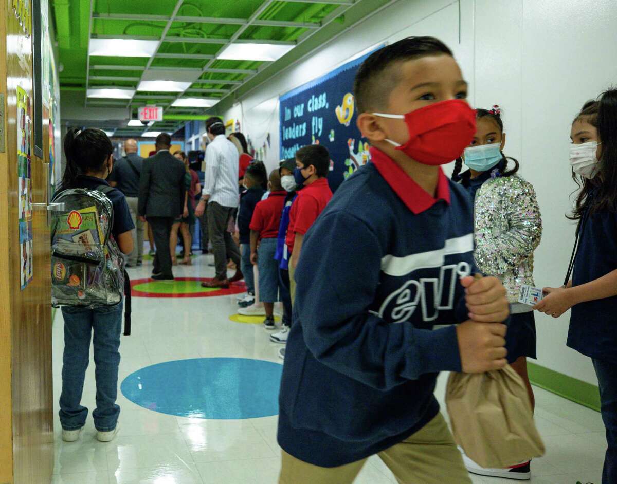'A day to celebrate': Houston ISD starts new school year amid COVID surge