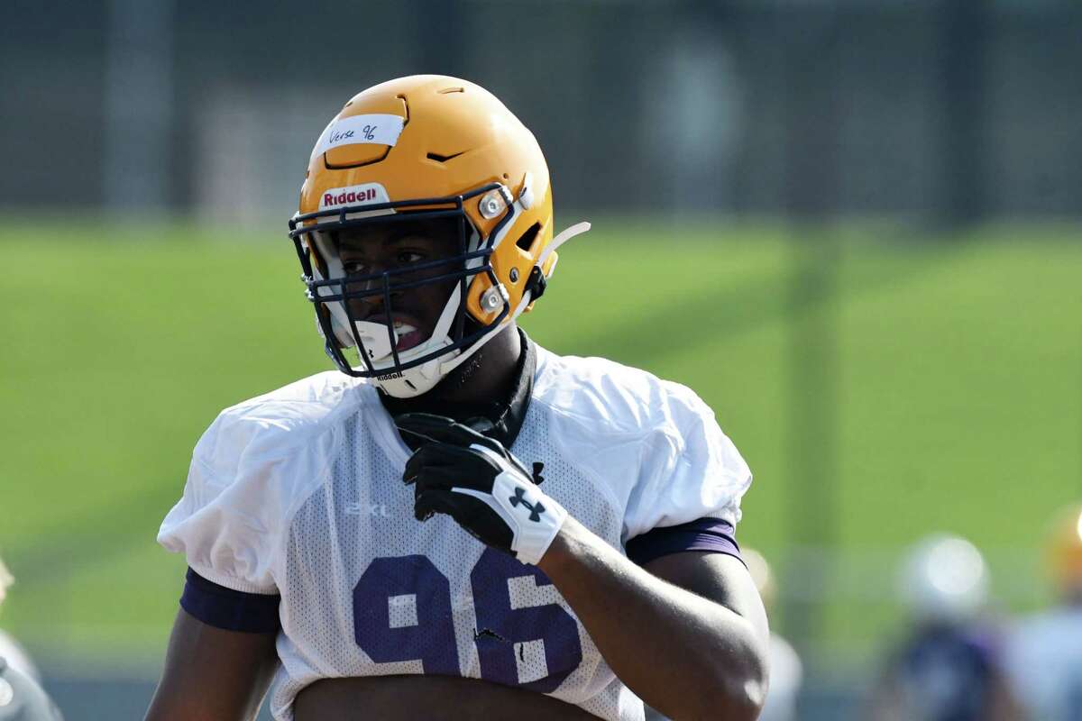 UAlbany football coach wants Jared Verse to be 'nice Hulk'