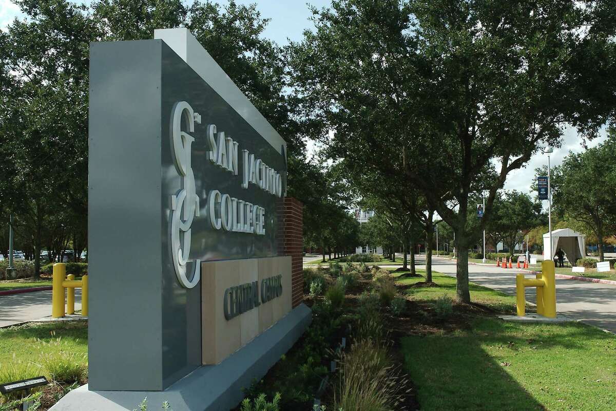 San Jacinto College closing Thursday during apparent Bandidos funeral