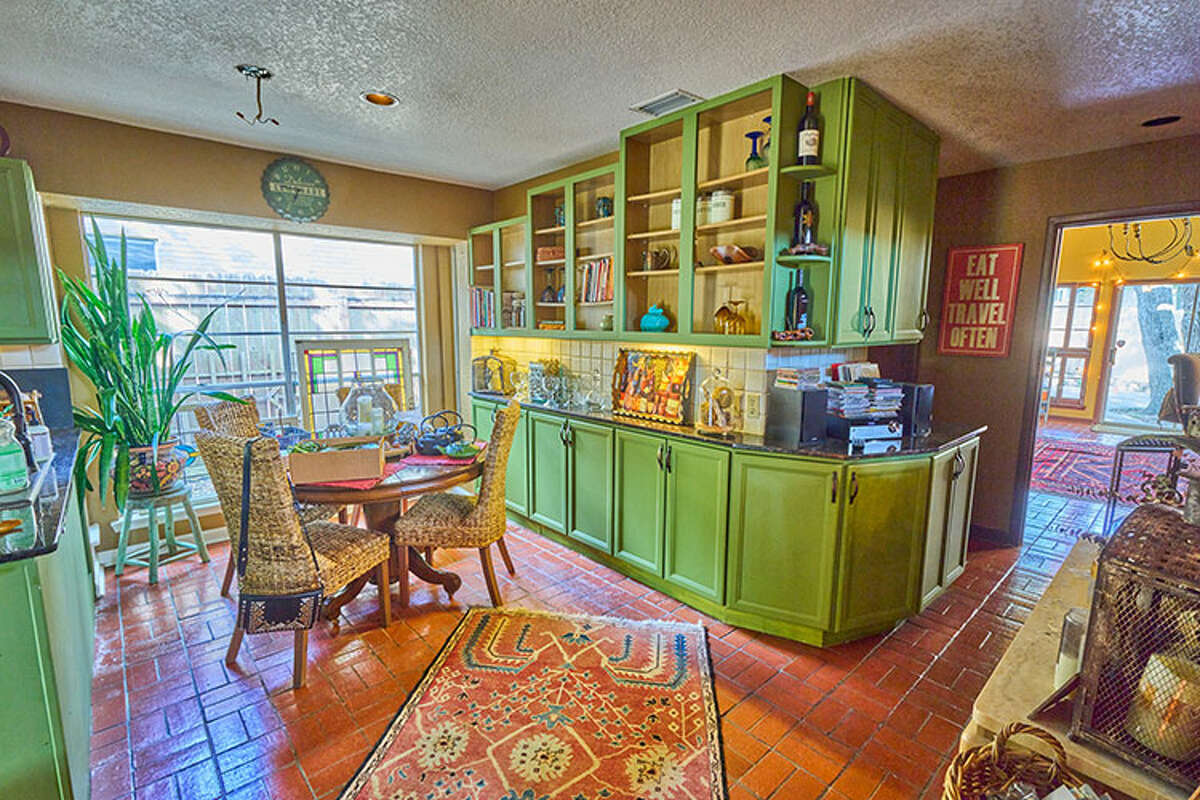 Mom of Spurs legend Tony Parker hosting a San Antonio estate sale