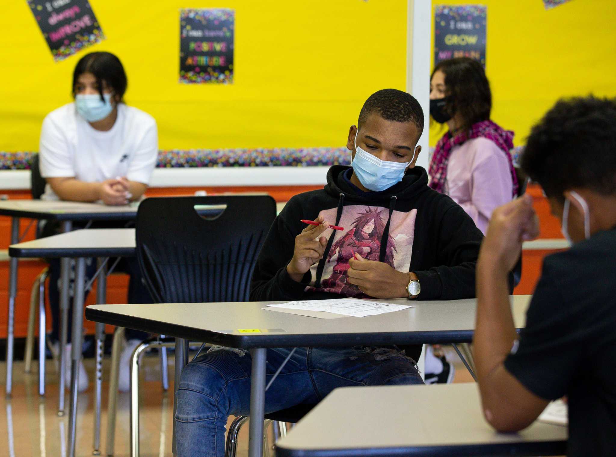Houston, Aldine ISDs to keep mask mandates in place despite federal ...