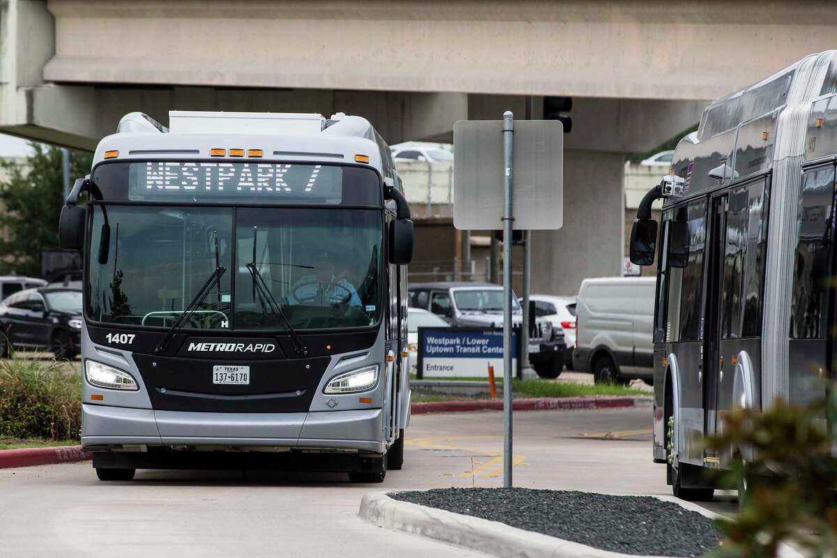 Metro commits to zero emission bus fleet, but gives itself years to ...
