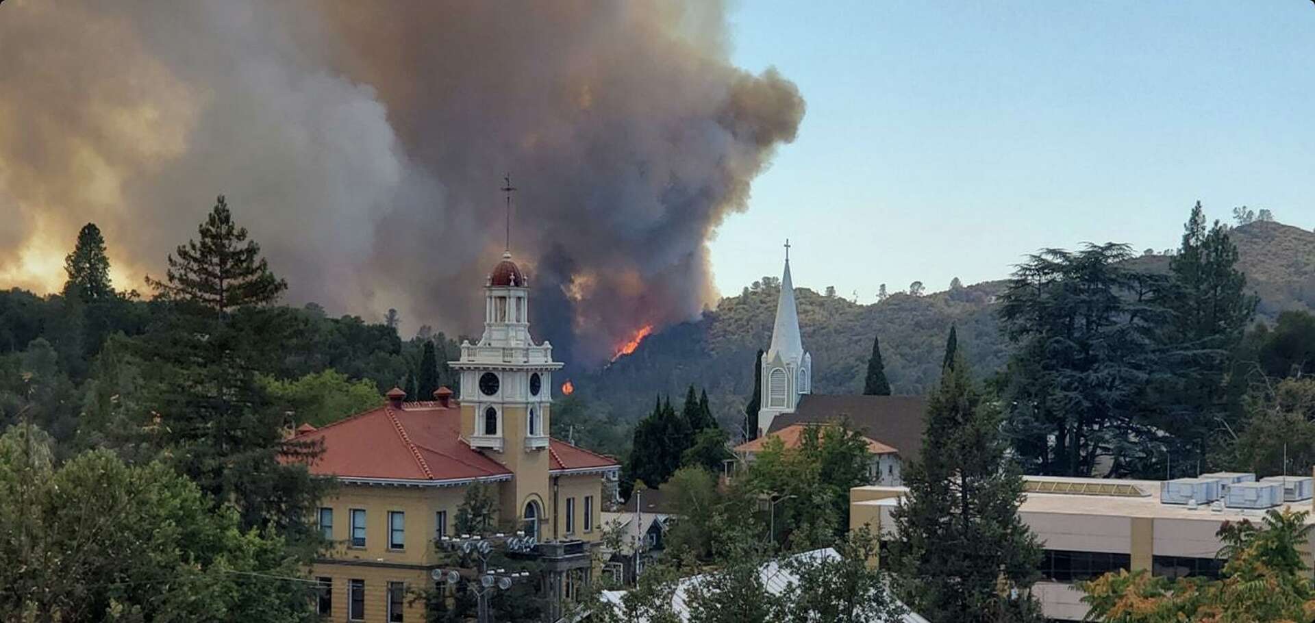 Sonora wildfire containment grows but at least 3 homes destroyed