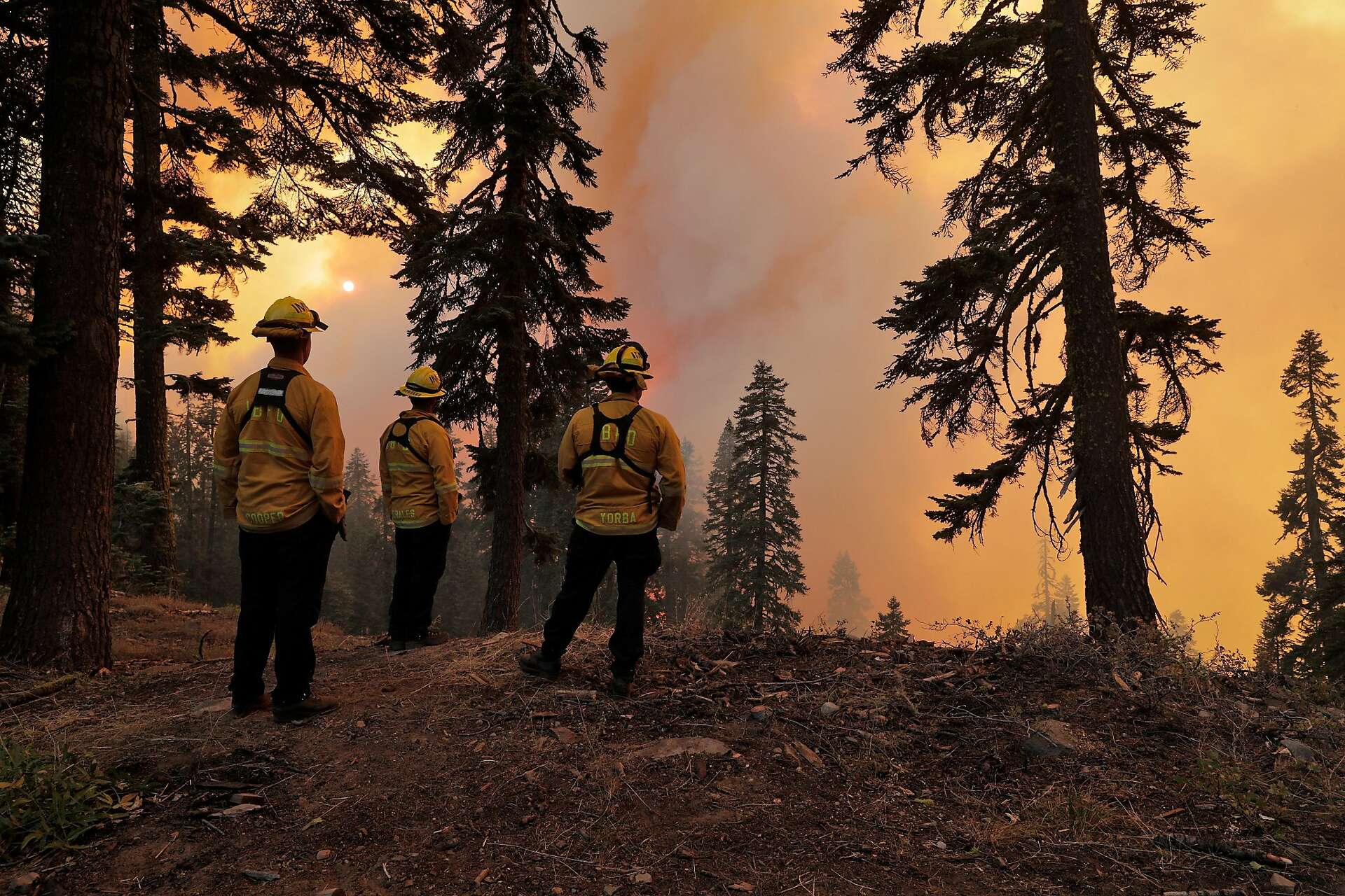 Caldor Fire burns into Tahoe Basin, South Lake Tahoe ordered to evacuate