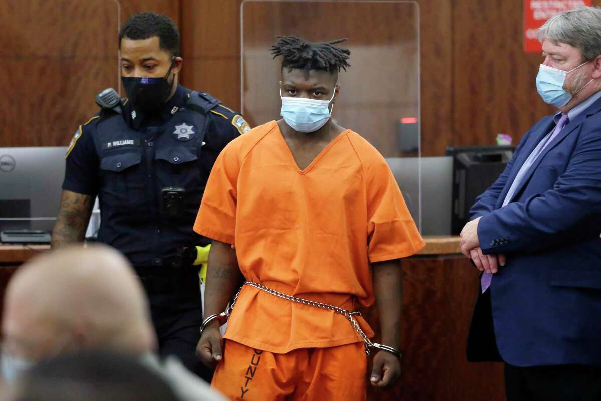 Suspects in fatal shooting of New Orleans officer each claim to be ...