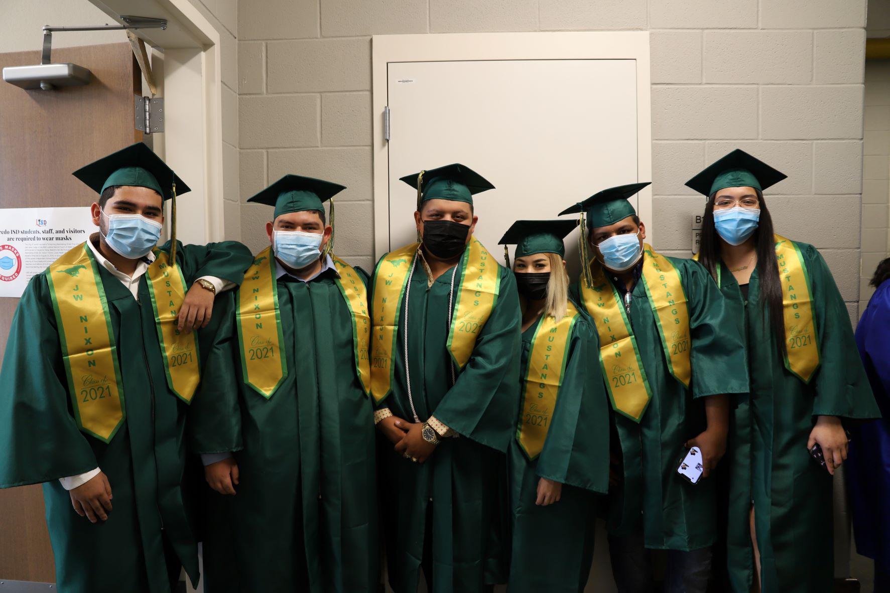 Estudiantes de LISD realizan ceremoniade graduación