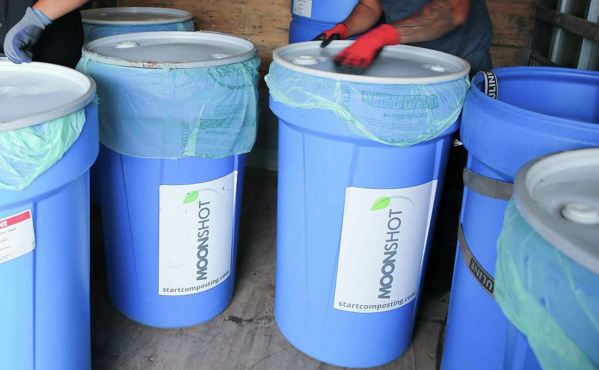 These entrepreneurs plan to spin waste into gold — and cut methane ...