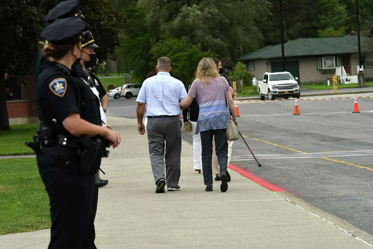 Nauman Hussain avoids prison time in limo-crash plea deal