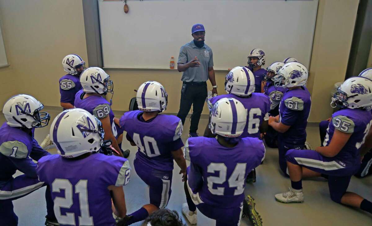 A San Antonio all-boys charter school's football team makes history at ...