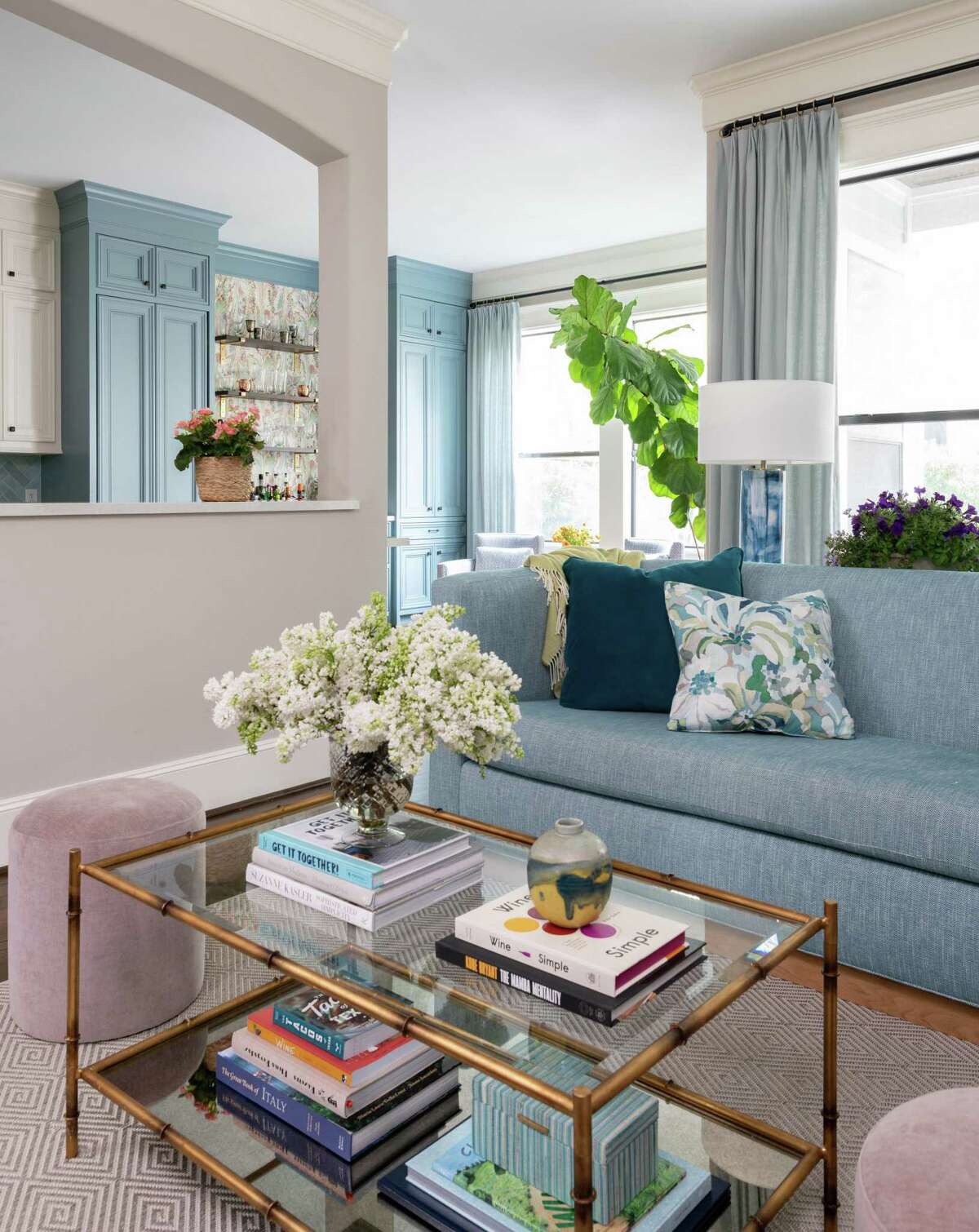 Heights townhome makeover wows during cocktail hour