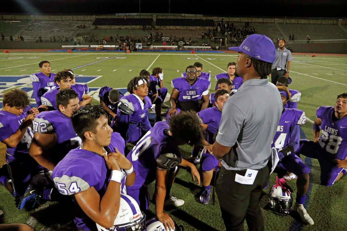 A San Antonio all-boys charter school's football team makes history at ...