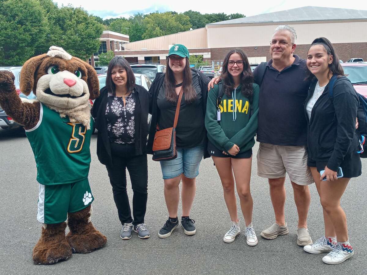 Siena College helps twin freshman move to campus after Ida floods their ...