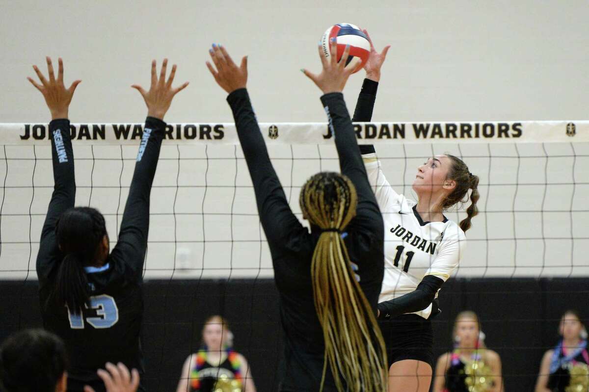 Jordan volleyball accumulating victories in first varsity season
