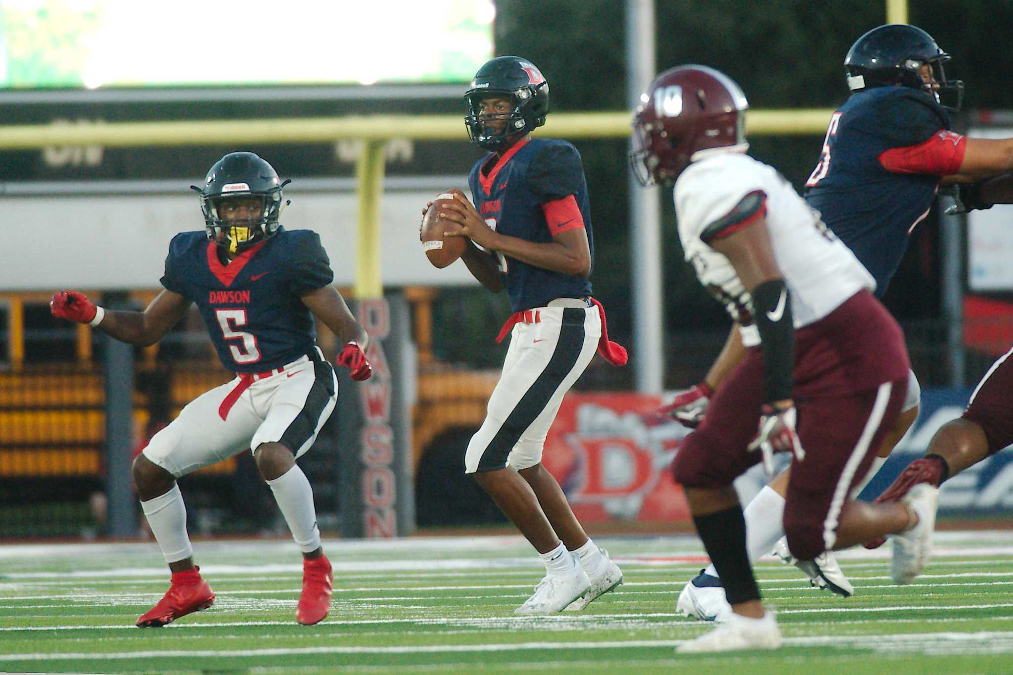 Football: Johnson powers Dawson past Alvin, 35-21