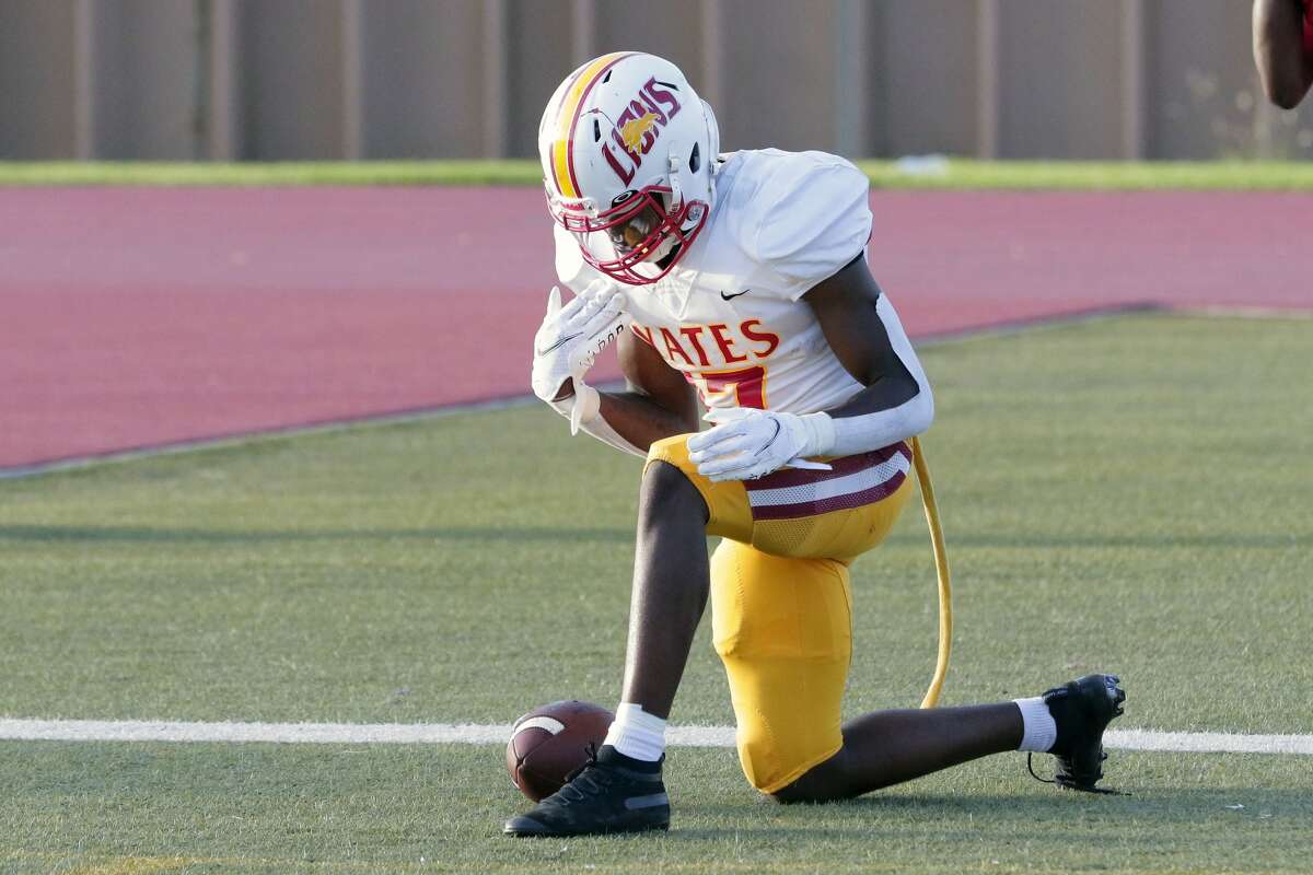 Yates rolls past Madison for first win of season