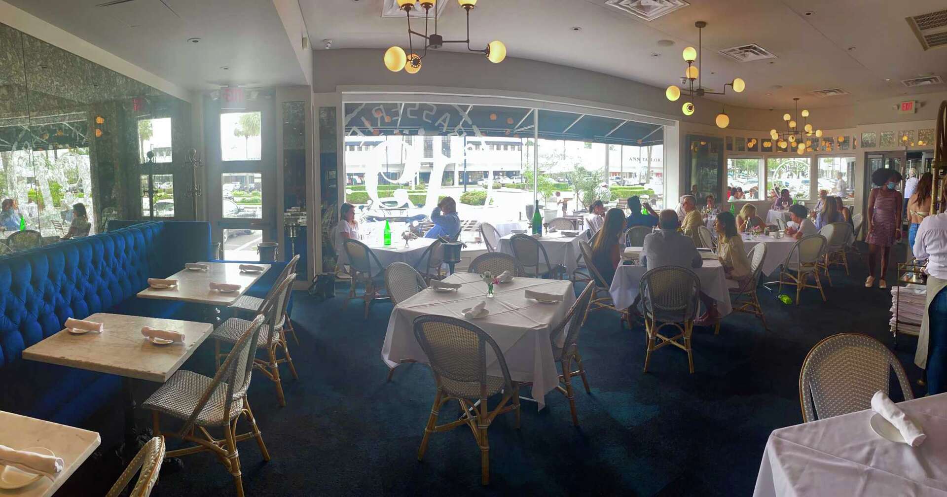 How to score the best seats in Houston’s hottest restaurants