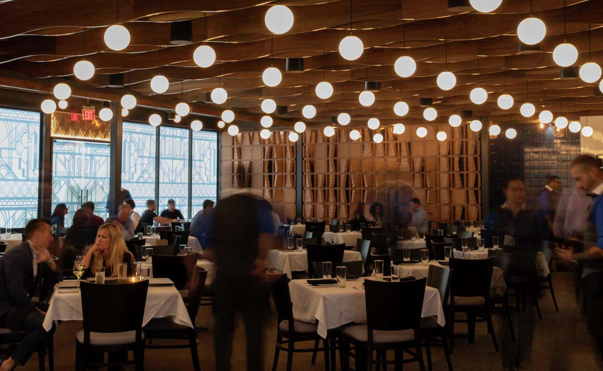 How to score the best seats in Houston’s hottest restaurants