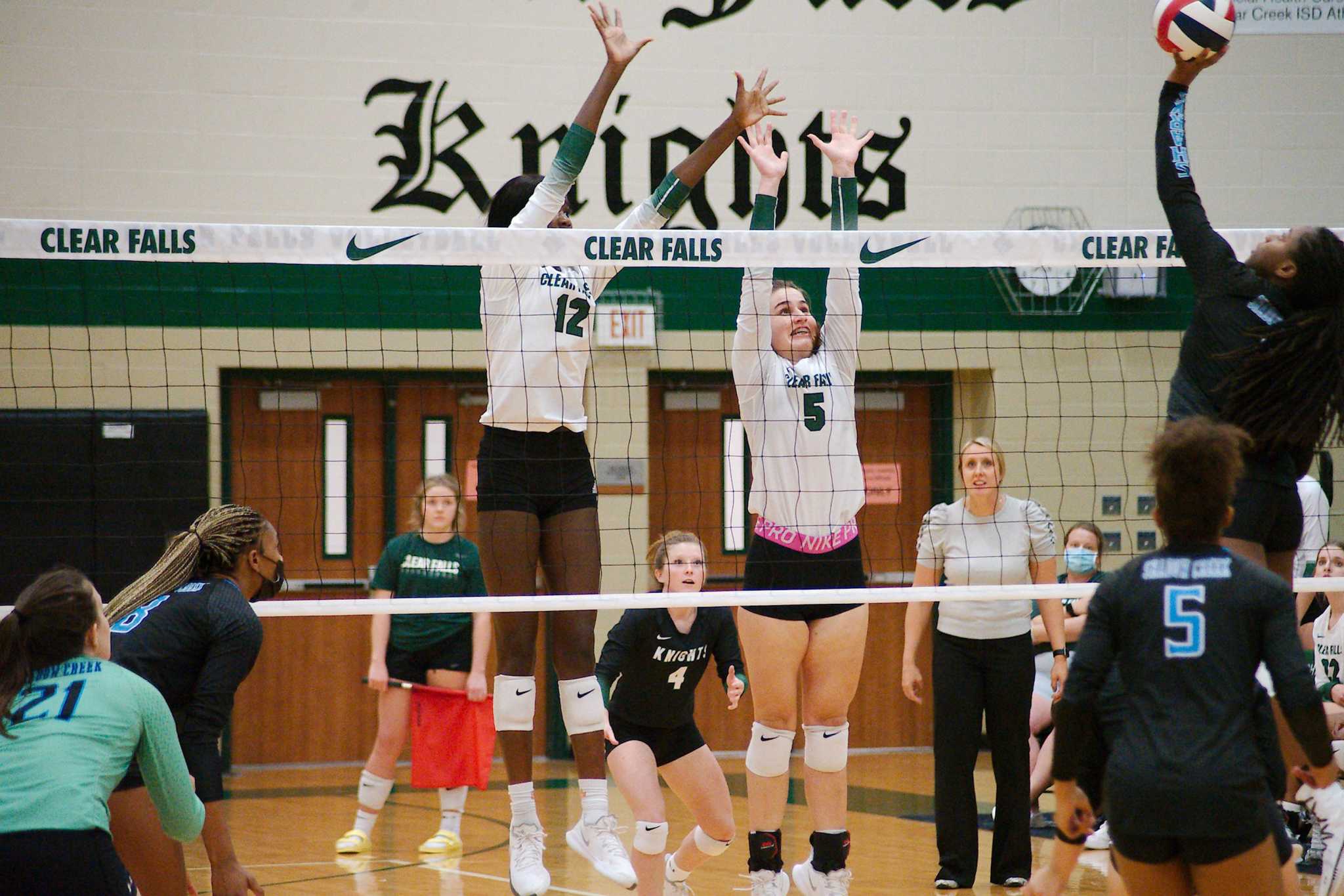 Volleyball roundup: Shadow Creek holds off Clear Falls