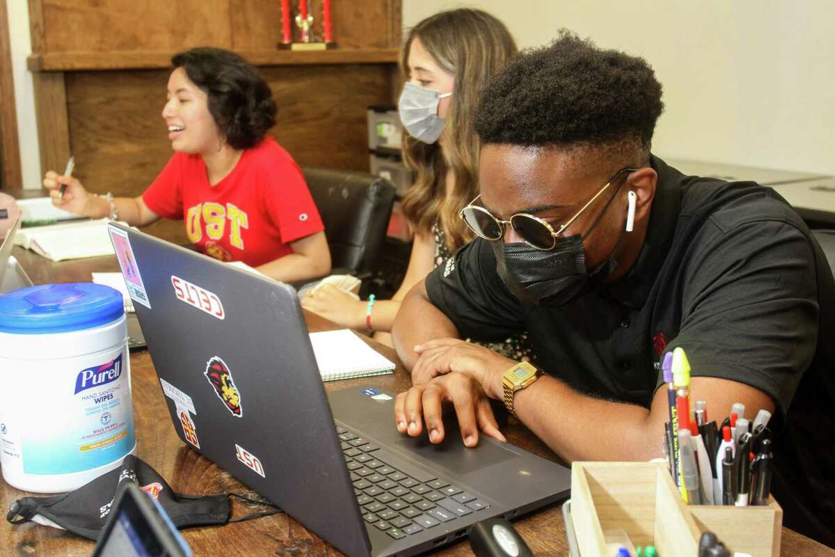 The Black Labrador takes on new life as a space for students, alumni