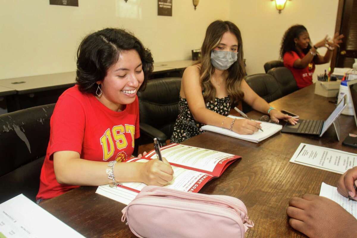 The Black Labrador takes on new life as a space for students, alumni