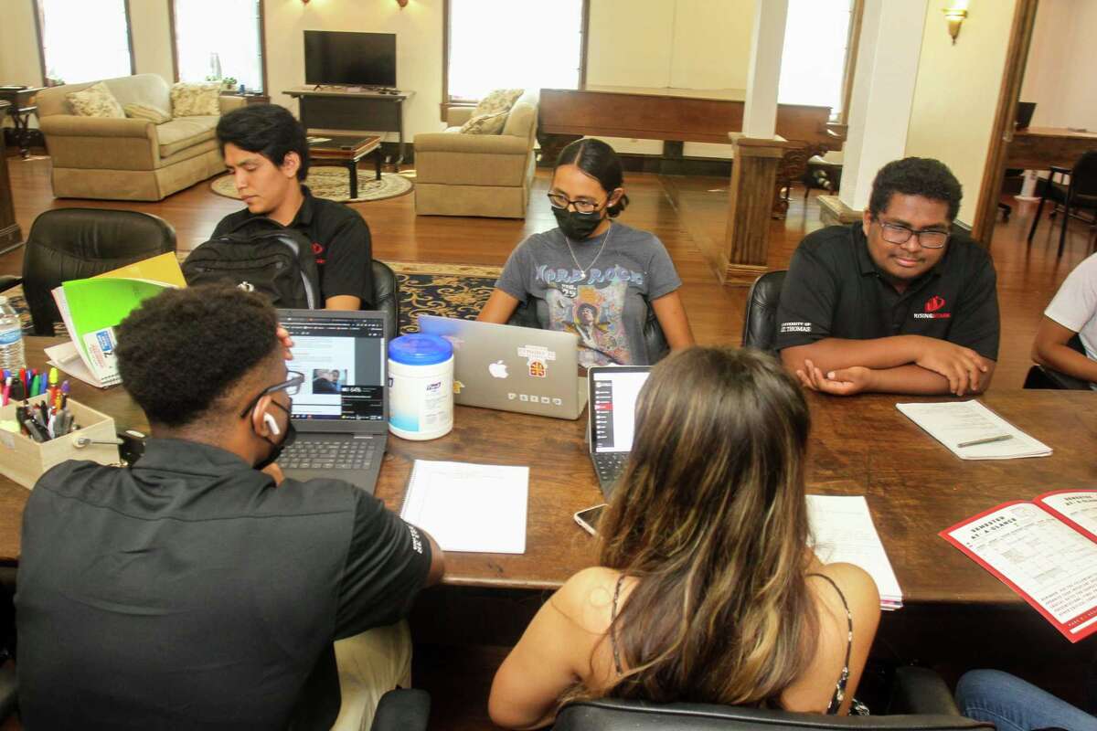 The Black Labrador takes on new life as a space for students, alumni