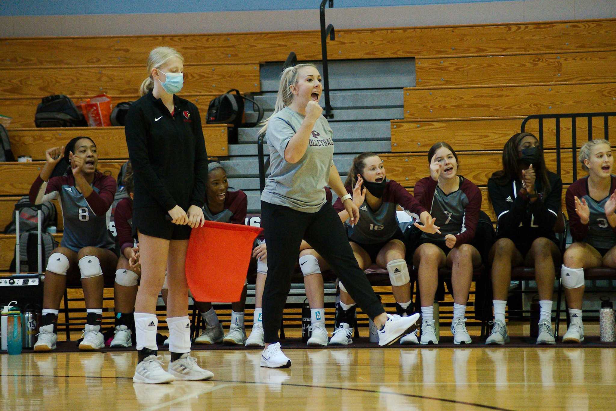 Volleyball: Dawson, Pearland, Shadow Creek eye 23-6A title