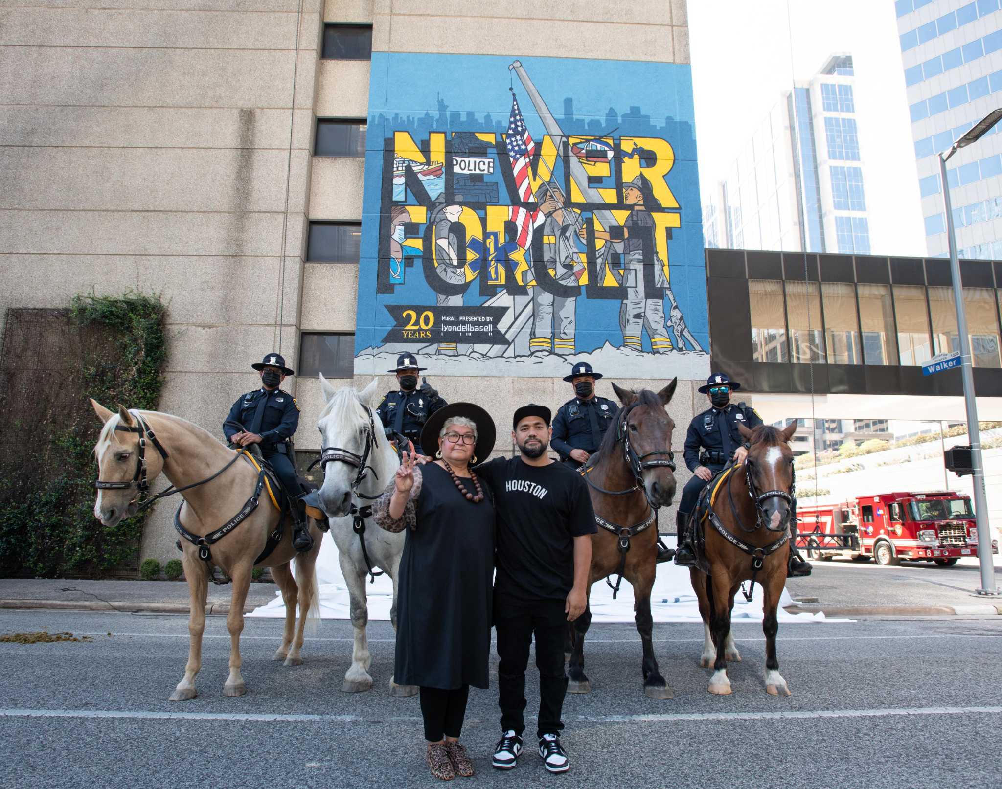 LyondellBasell unveils 9/11 mural to honor first responders