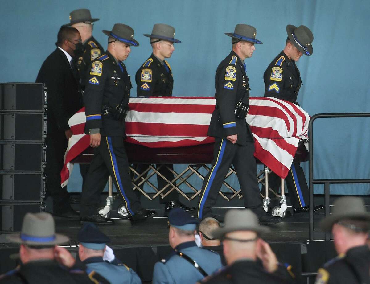 ‘The world lost an amazing human’: Hundreds attend funeral for CT state ...