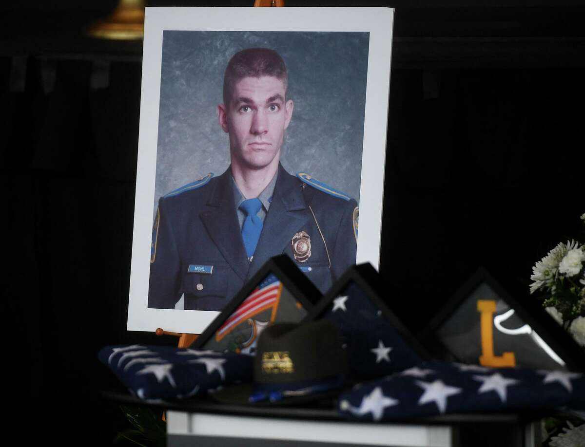 ‘The world lost an amazing human’: Hundreds attend funeral for CT state ...
