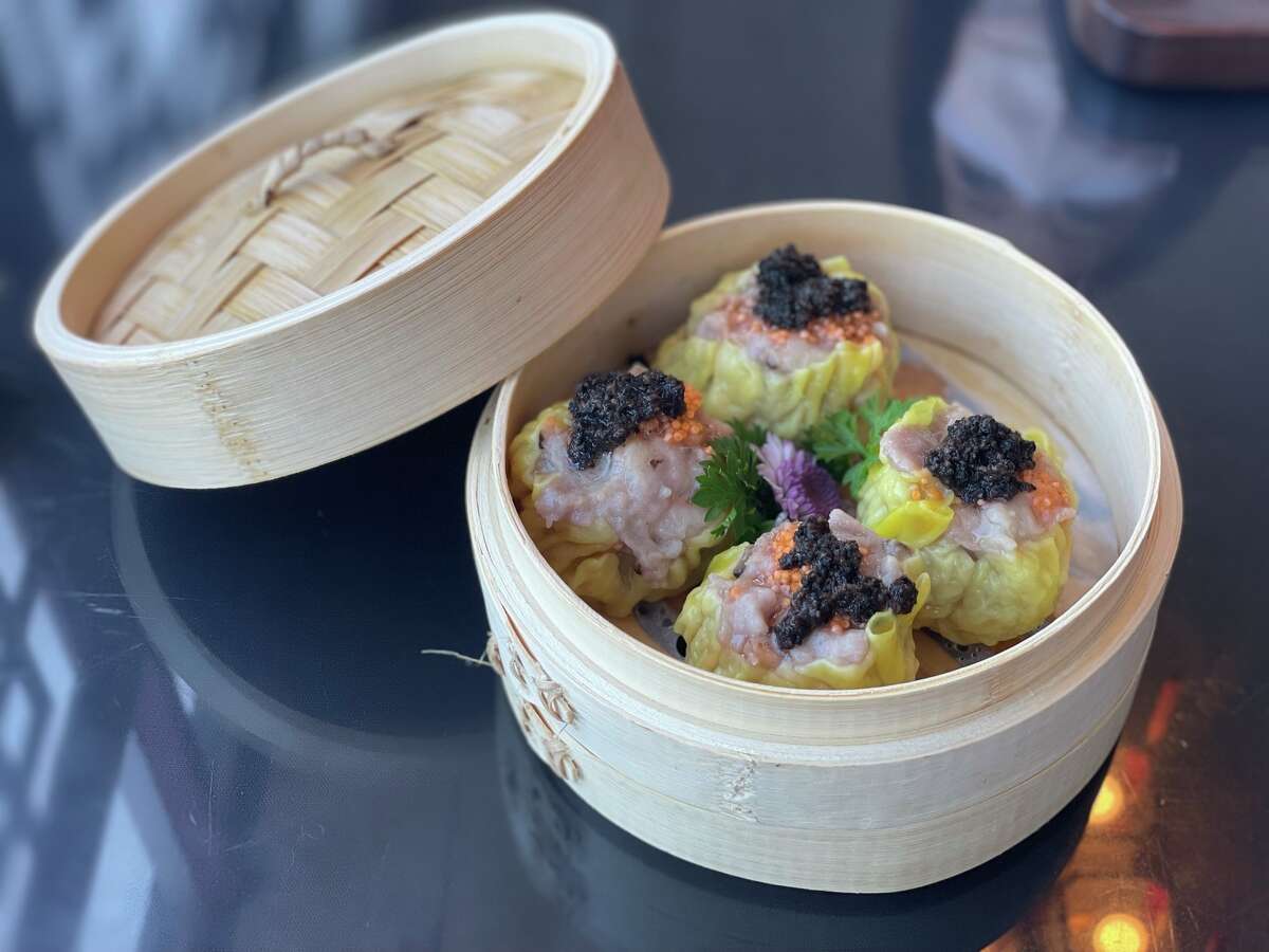 At China Harbor, an iconic Seattle restaurant gets a refresh