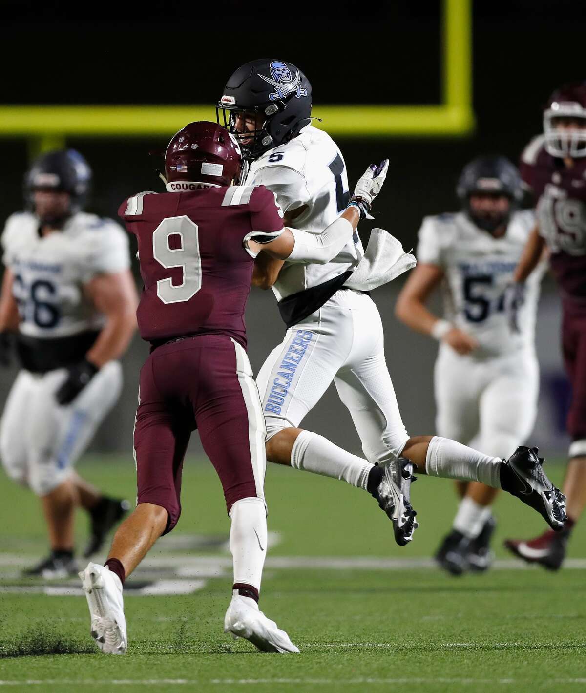 Cinco Ranch beats Brazoswood to remain undefeated