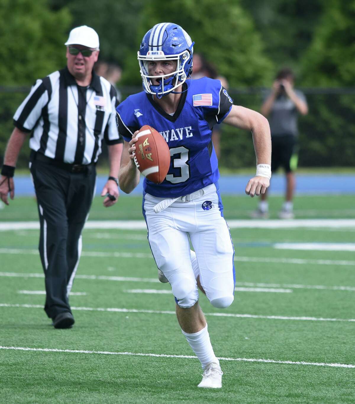 Forget gets first win as Darien wallops Warde