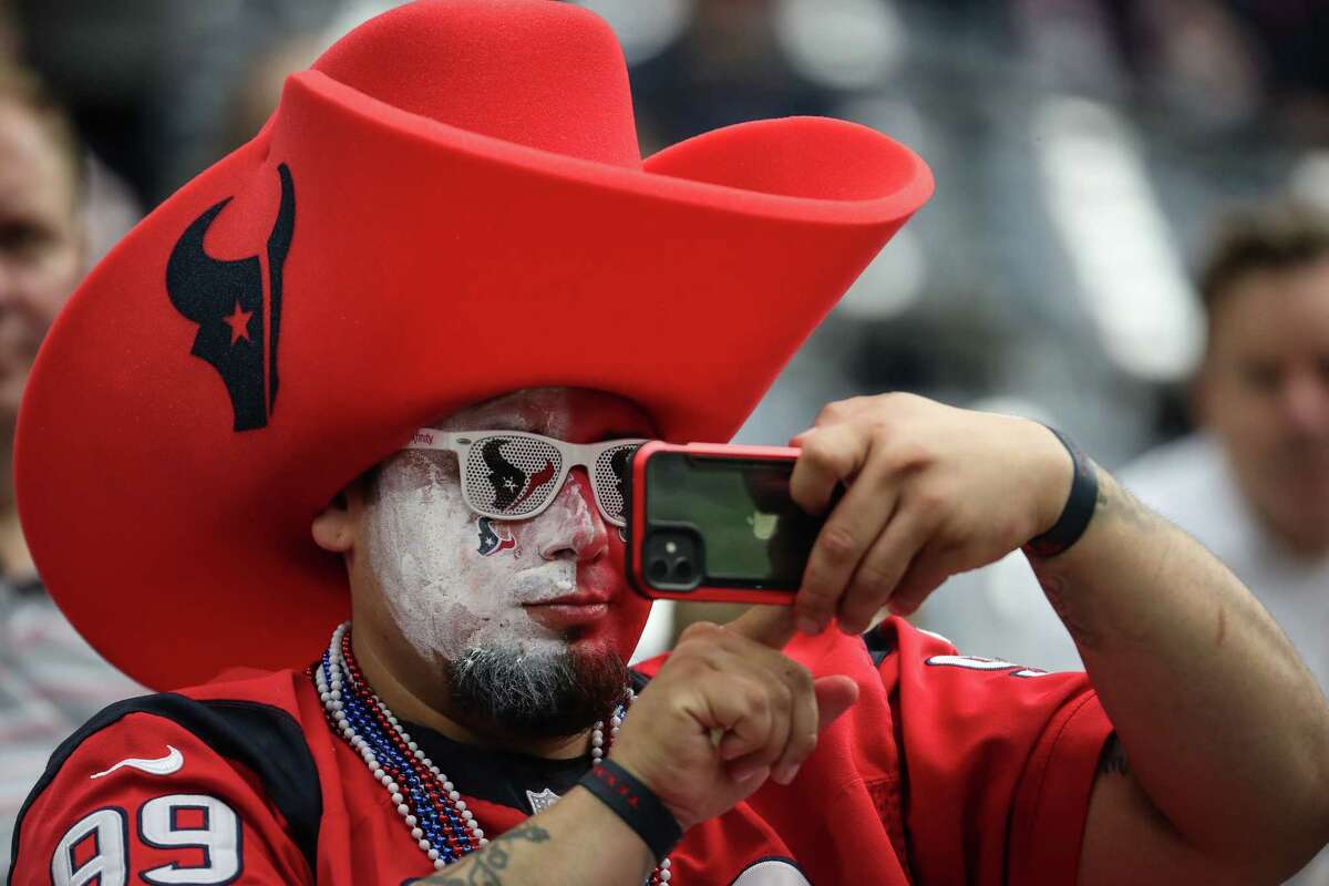 Texans fans celebrate 2021 home opener at NRG Stadium
