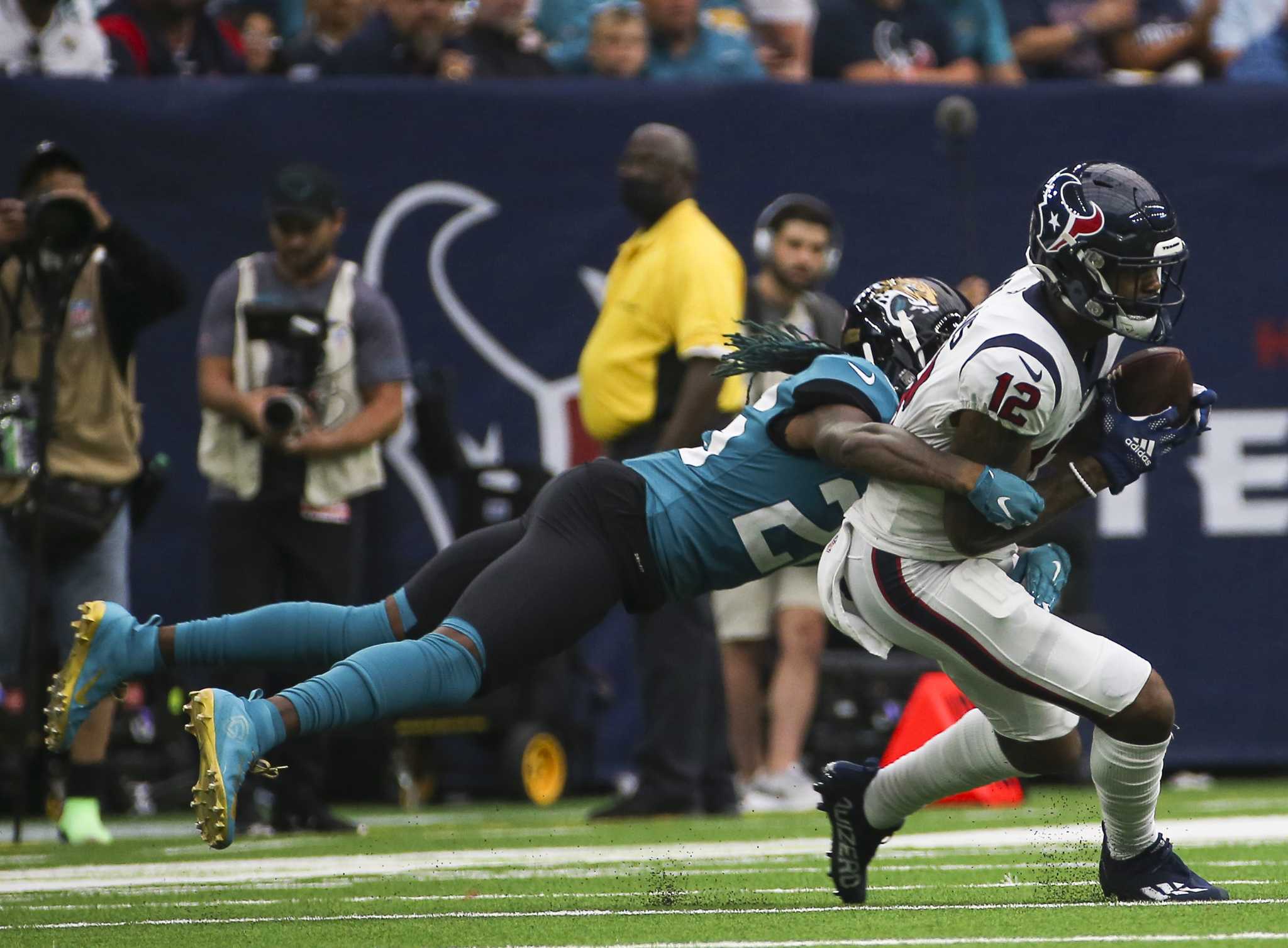 Shoulder injury could sideline Texans' Nico Collins for 4 weeks