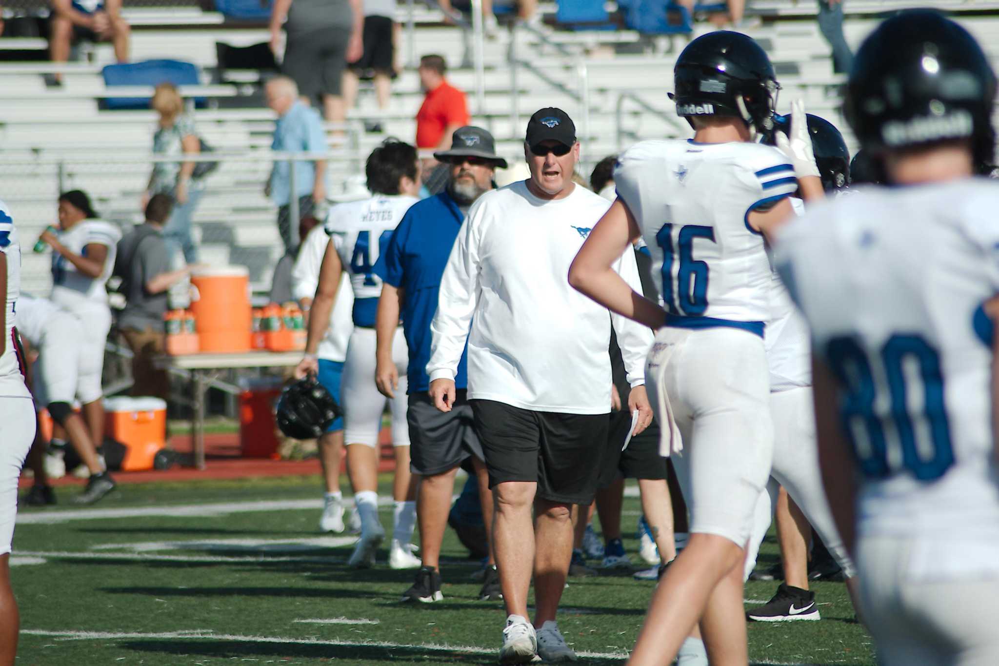 Football: Friendswood turns focus to District 9-5A race