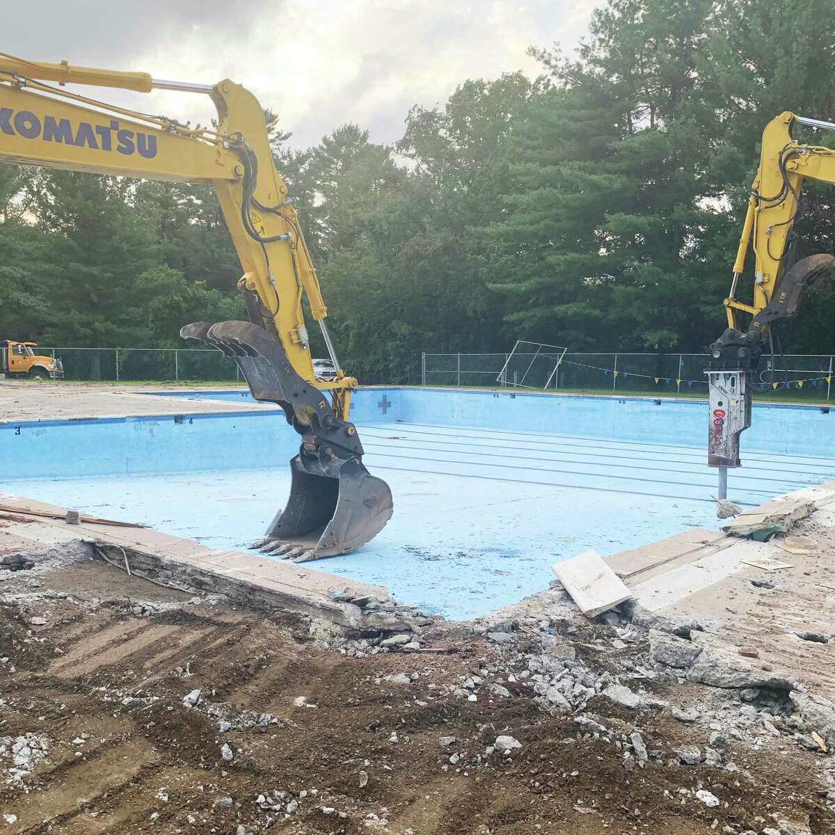 Photos: Middletown demolishes Veterans Pool to make way for new state ...