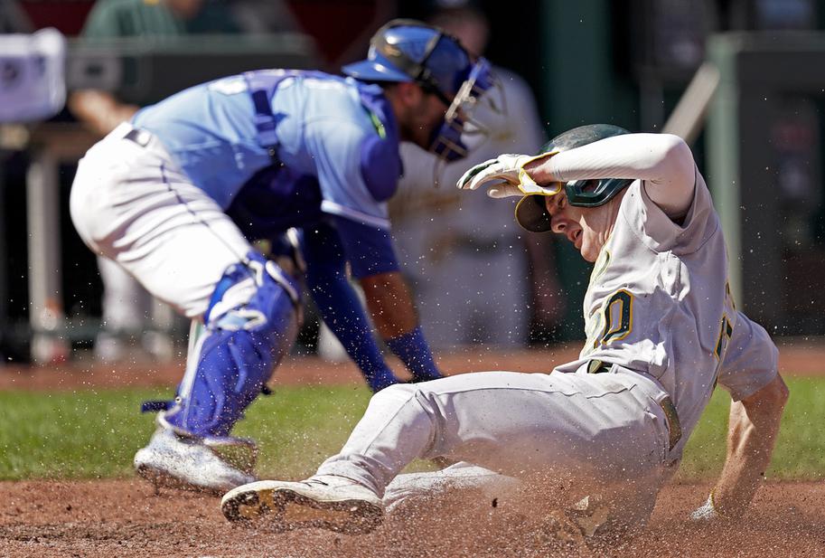 A’s bullpen delivers, helps secure series win over Royals