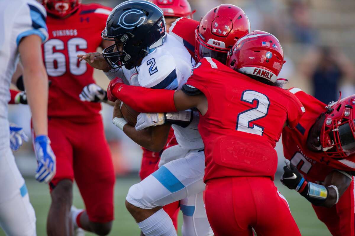 Clements gets past Dulles to continue hot start to season