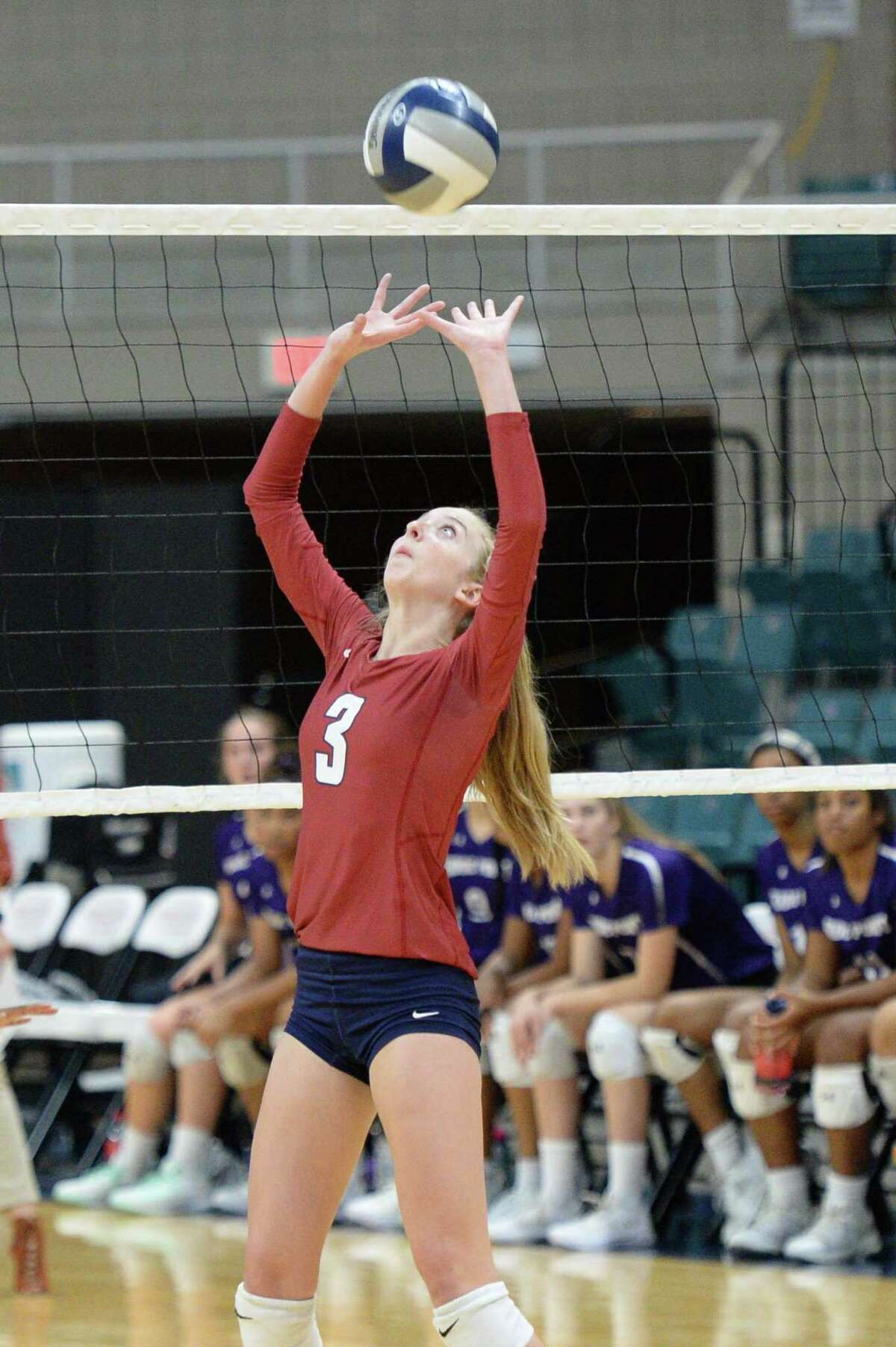 Tompkins takes early lead in 19-6A volleyball