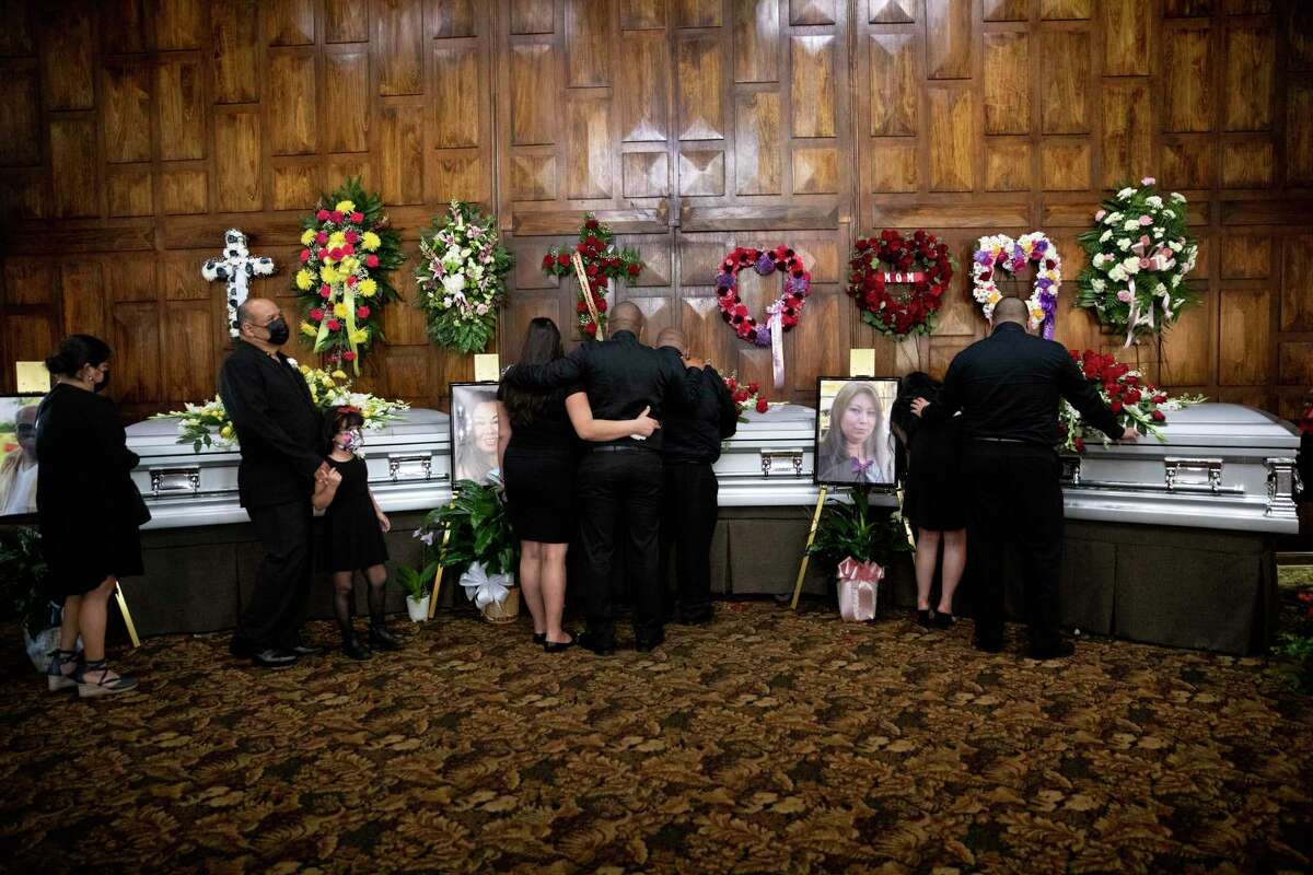 Family remembers father, daughters who died of COVID-19 within days