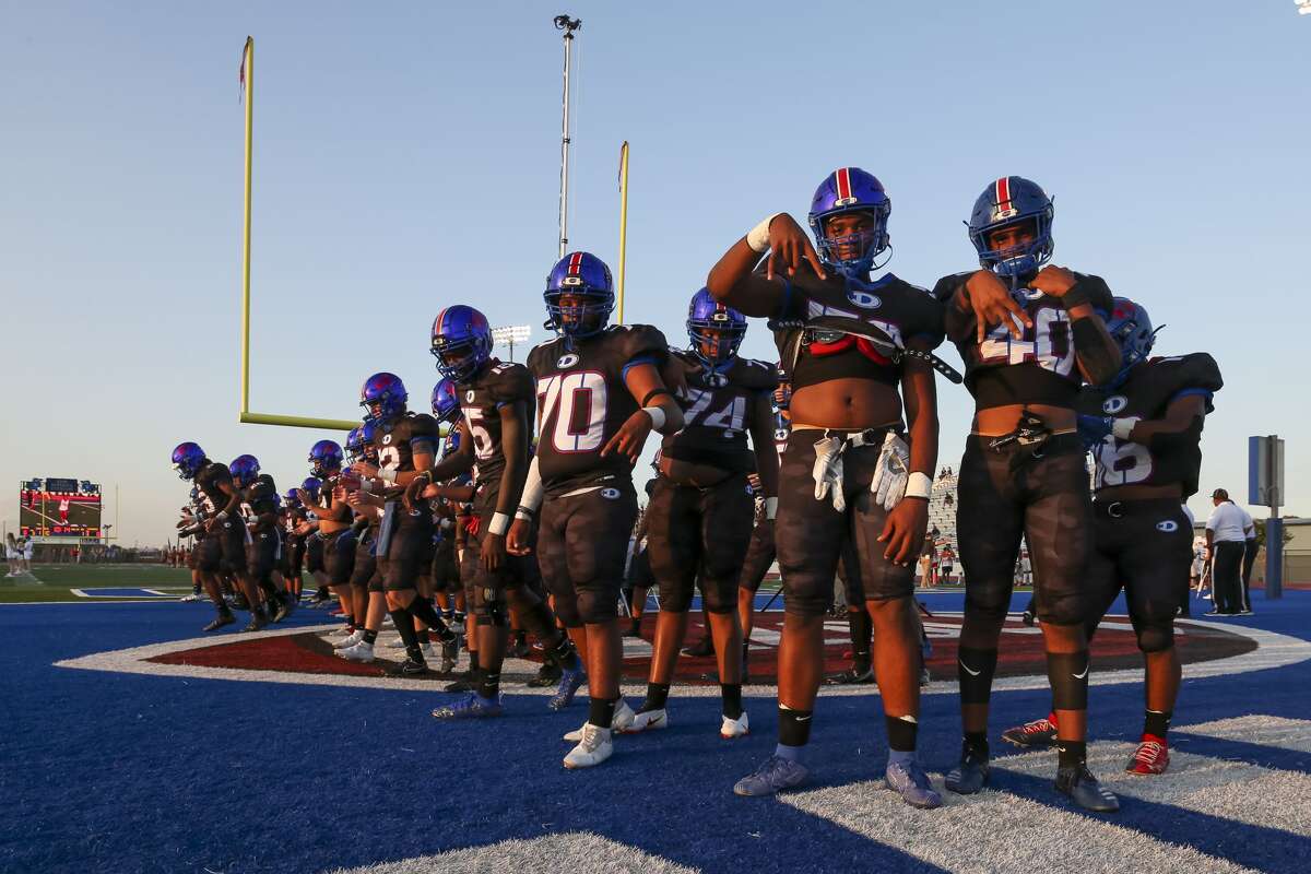 Friday night highlights: Dickinson tops Dobie; Clear Falls edges Cinco ...