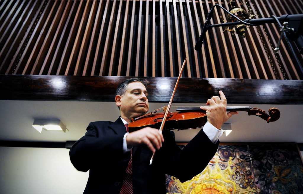 At Stamford synagogue, a Yom Kippur performance lasting 35 years