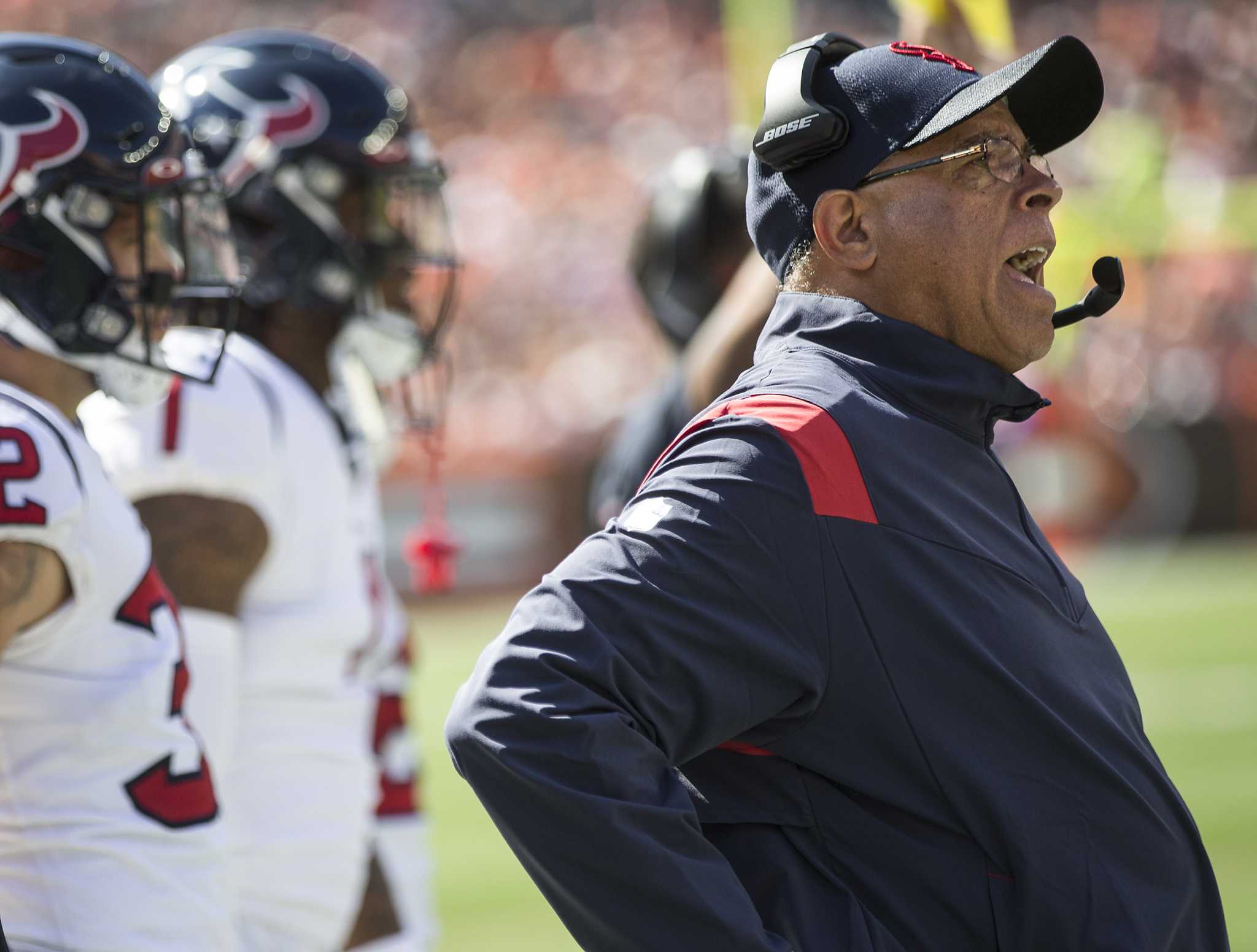 Texans' David Culley explains decision to decline penalty, then punt